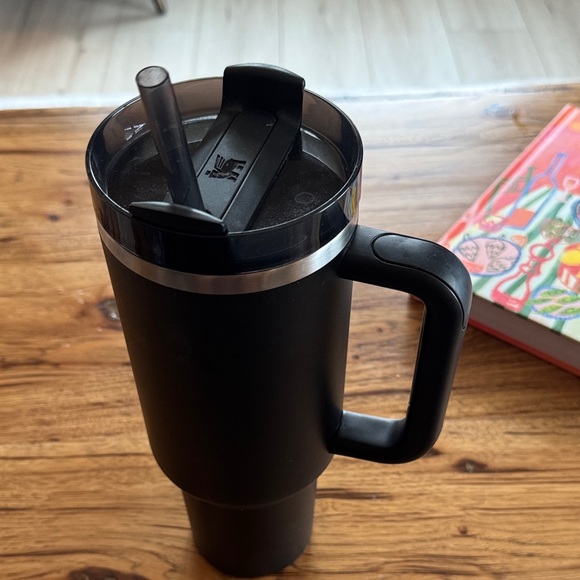 Stanley | Dining | Stanley Matte Black Travel Tumbler With Handle ...